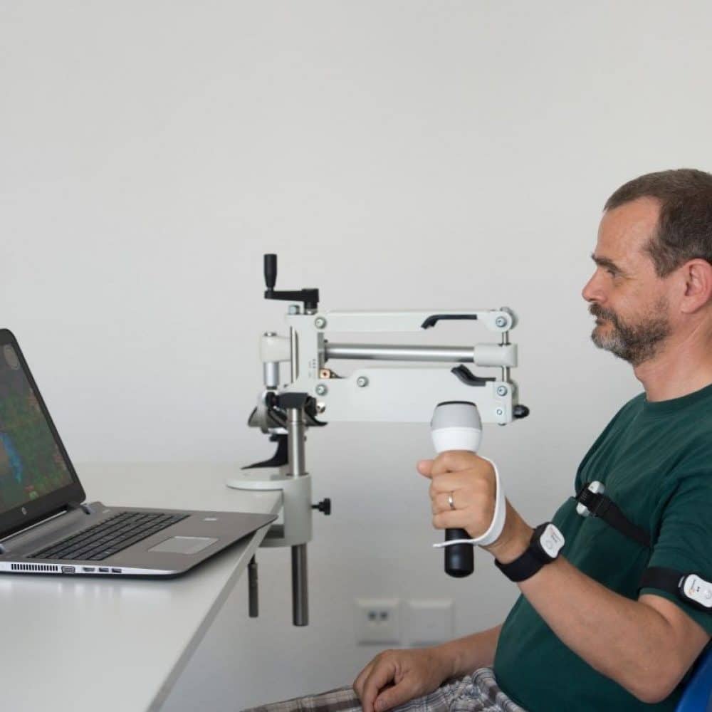 Hånd- og arm Rehabilitering Arkiv • Intramedic